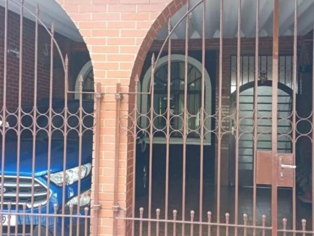 Casa com 3 Quartos à venda, 125m² Campo Limpo FL15