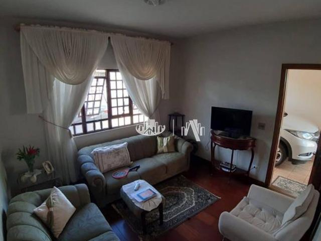 Casa com 3 quartos à venda, 130 m² por R$ 750.000 Igapó Londrina/PR