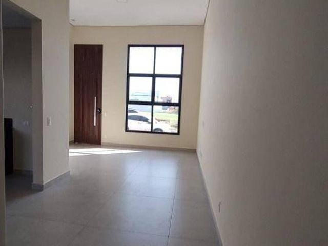 Casa com 3 quartos à venda, 130 m² por R$ 950.000 Residencial Terras da Estância Vila Monte Aleg