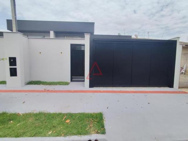 Casa com 3 Quartos à venda, 130m² por R$742.000,00, Res. Jose B Almeida, Londrina PR