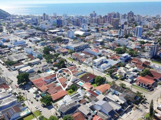 Casa com 3 quartos à venda, 138 m² por R$ 1.450.000 Centro Guaratuba/PR