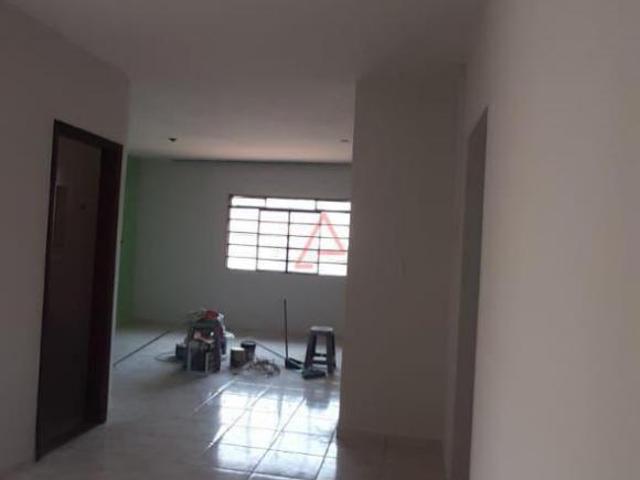 Casa com 3 Quartos à venda, 140m² por R$450.000,00, Pacaembu, Londrina PR