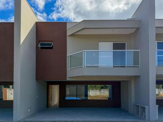 Casa com 3 quartos à venda, 141 m² por R$ 890.000 Condomínio Reserva da Freguesia Guararema/SP