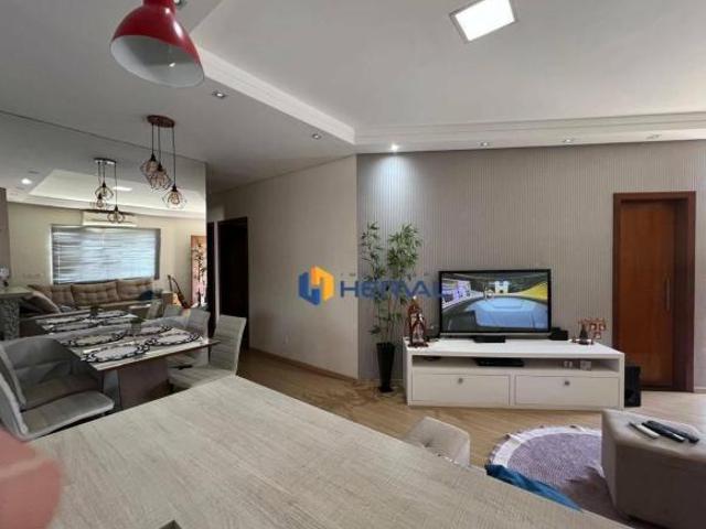 Casa com 3 quartos à venda, 143 m² por R$ 970.000 Jardim Leblon Maringá/PR