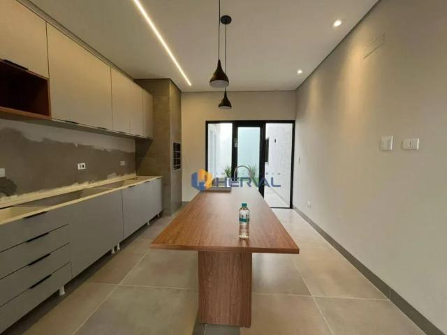 Casa com 3 quartos à venda, 148 m² por R$ 850.000 Jardim Espanha Maringá/PR