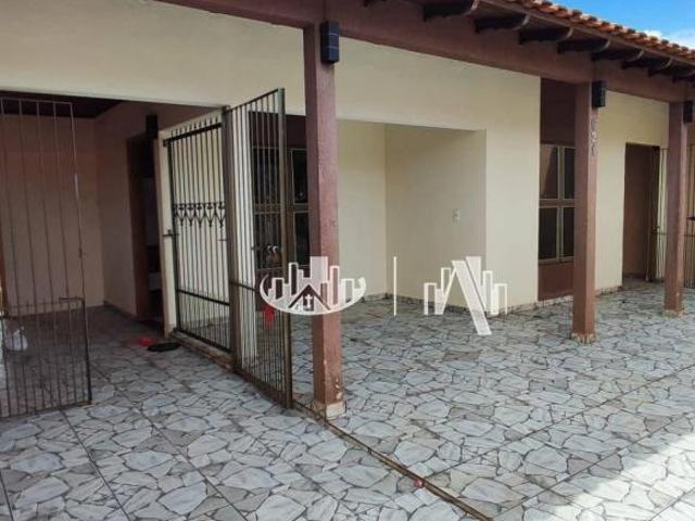 Casa com 3 quartos à venda, 150 m² por R$ 390.000 Jardim Riviera Cambé/PR