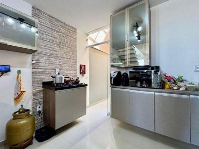 Casa com 3 quartos à venda, 152 m² por R$ 665.000 Aeroporto Juiz de Fora/MG