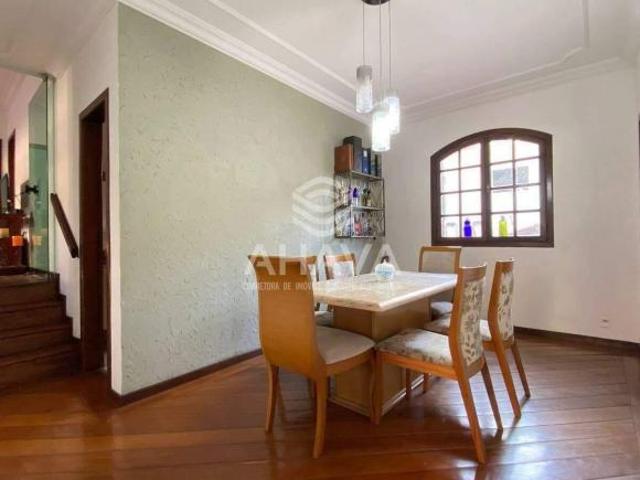 Casa com 3 Quartos à Venda, 152m², Santa Amélia
