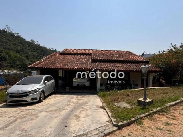 Casa com 3 quartos à venda, 166 m² por R$ 1.100.000 Bairro Centro Guararema/SP