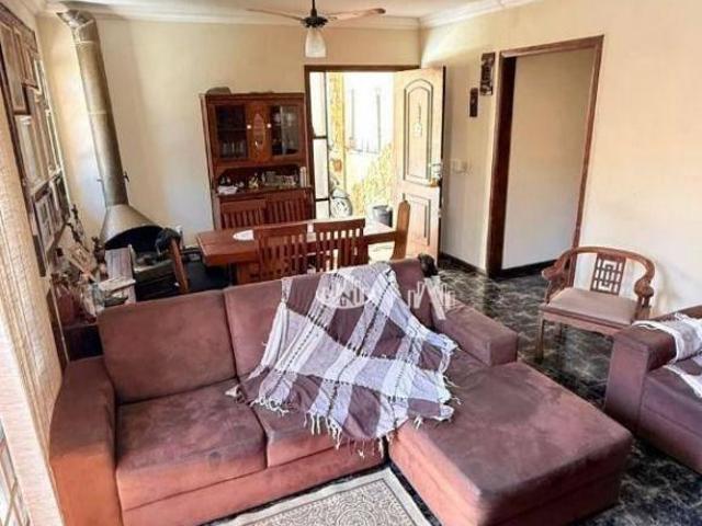 Casa com 3 quartos à venda, 170 m² por R$ 610.000 Jardim Acapulco Londrina/PR
