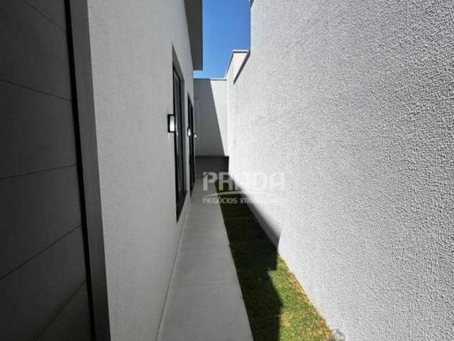 Casa com 3 quartos à venda, 180 m² Reserva dos Ipês Uberlândia/MG