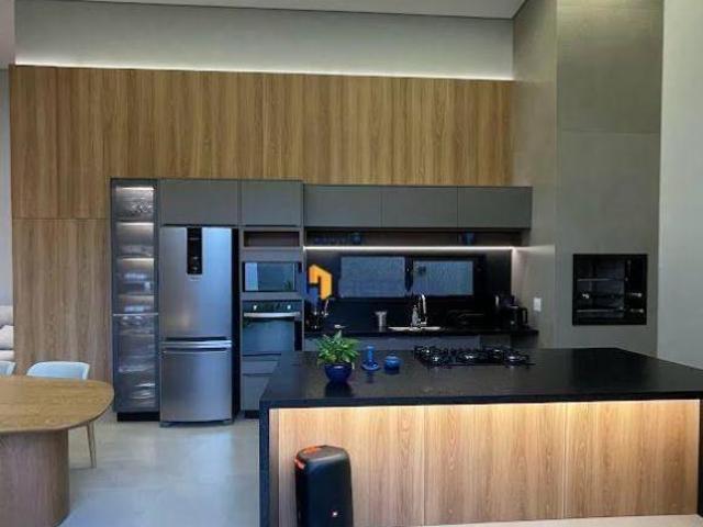 Casa com 3 quartos à venda, 190 m² por R$ 1.650.000 Jardim Tóquio Maringá/PR