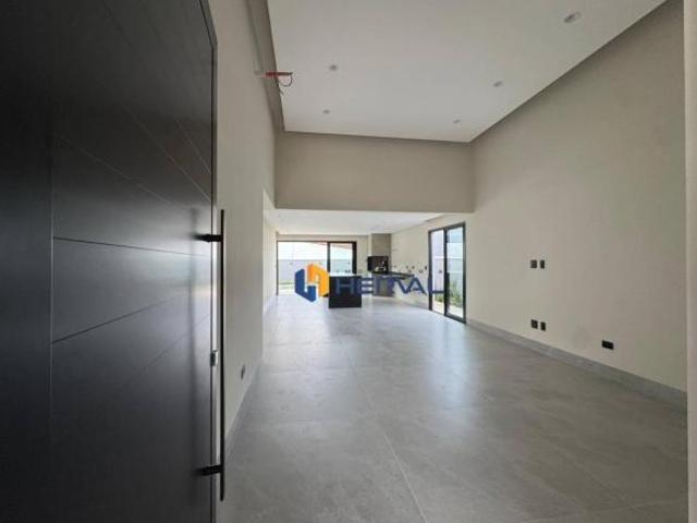 Casa com 3 quartos à venda, 198 m² por R$ 2.350.000 Parque Industrial Maringá/PR