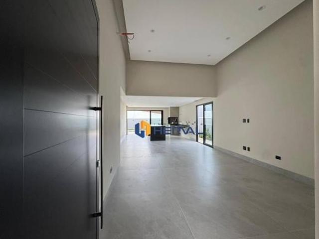 Casa com 3 quartos à venda, 198 m² por R$ 2.350.000 Parque Industrial Maringá/PR