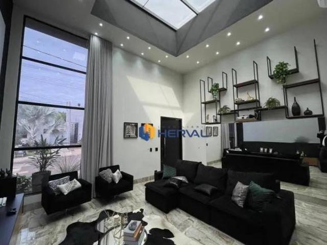 Casa com 3 quartos à venda, 203 m² por R$ 1.650.000 Ouro verde I Sarandi/PR