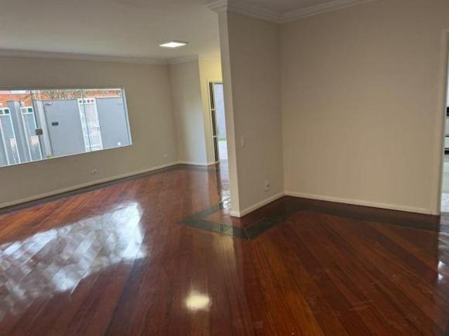 Casa com 3 Quartos à venda, 206 m² por R$ 1.790.000 Mediterrâneo Londrina/PR