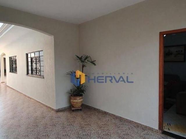 Casa com 3 quartos à venda, 210 m² por R$ 895.000 Jardim América Maringá/PR