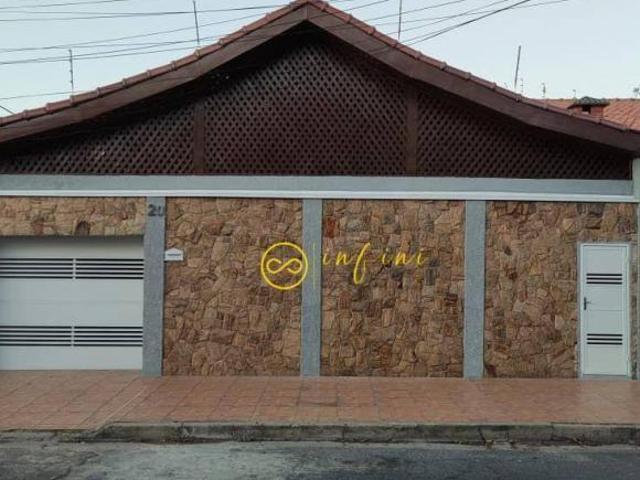 Casa com 3 Quartos à venda, 211 m² por R$ 590.000 Jardim Nova Ipanema Sorocaba/SP