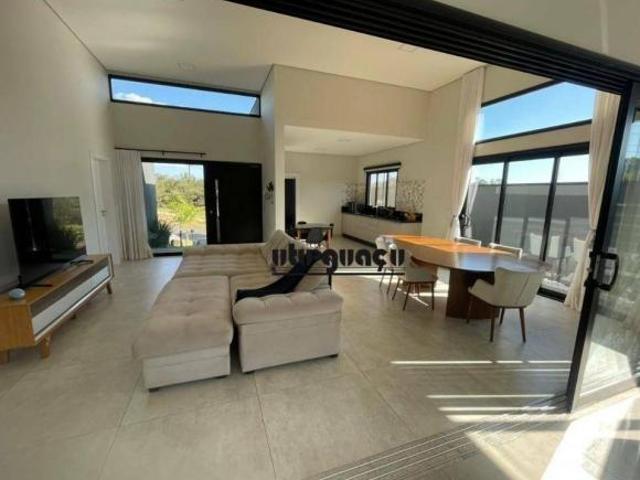 Casa com 3 quartos à venda, 220 m² por R$ 2.250.000 Condomínio Villas do Golfe Itu/SP