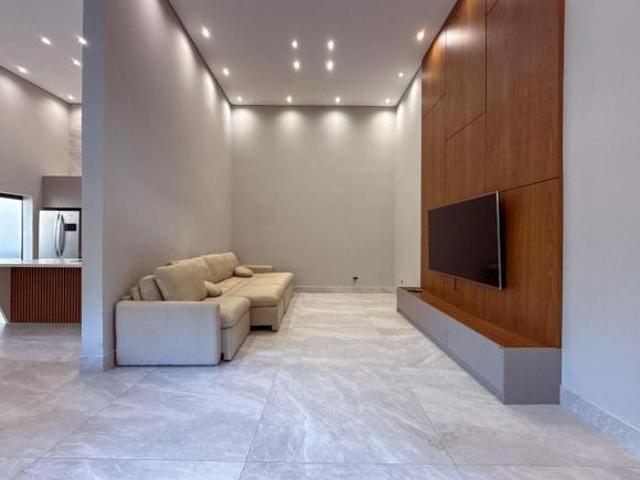 Casa com 3 quartos à venda, 222 m² por R$ 1.950.000 Bairro Centro Guararema/SP