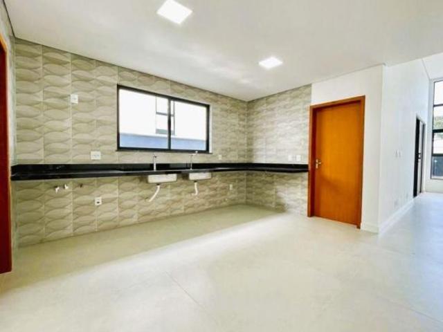 Casa com 3 quartos à venda, 224 m² por R$ 1.850.000 Residencial Alvim Juiz d