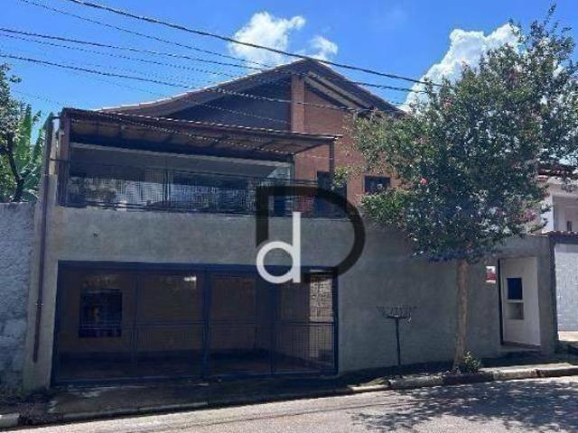 Casa com 3 quartos à venda, 226 m² por R$ 1.180.000 Centro Vinhedo/SP