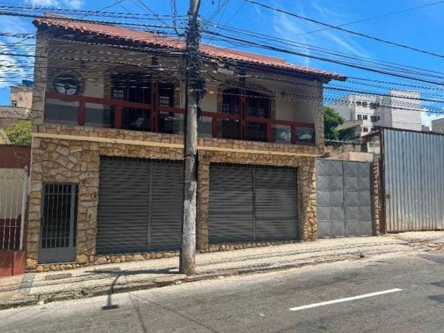 Casa com 3 quartos à venda, 230 m² por R$ 1.290.000 Bairu Juiz de Fora/MG
