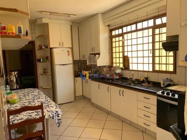 Casa com 3 quartos à venda, 230 m² por R$ 1.290.000 Zona 08 Maringá/PR