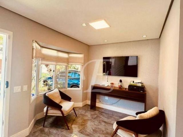 Casa com 3 quartos à venda, 230 m² por R$ 1.550.000 Granja Viana – Residencial Ouro Preto Carapi