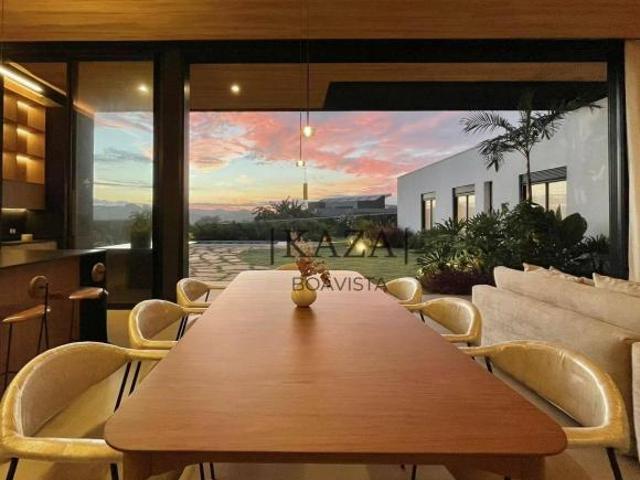 Casa com 3 quartos à venda, 233 m² Condomínio Village Ipanema II Araçoiaba da Serra/SP