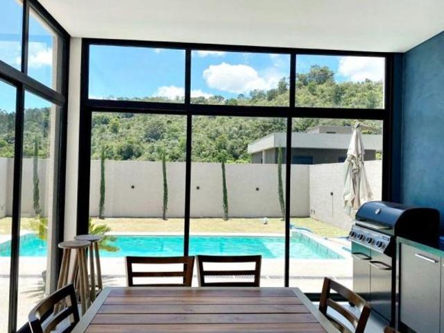 Casa com 3 quartos à venda, 234 m² por R$ 1.650.000 Centro Atibaia/SP