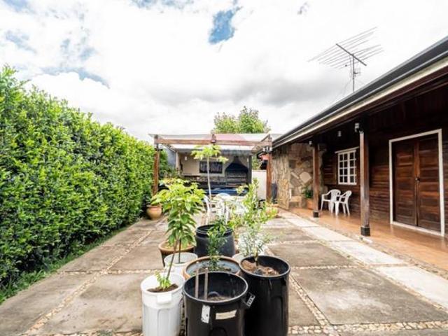 Casa com 3 Quartos à venda, 240 m² por R$ 840.000 Granja Viana Cotia/SP