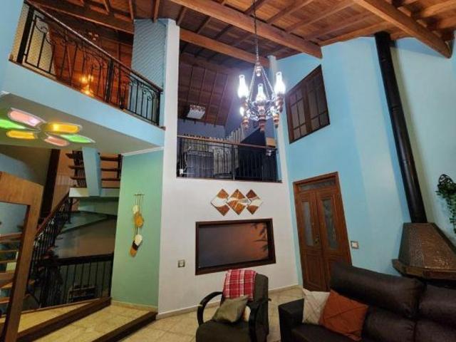 Casa com 3 quartos à venda, 244 m² por R$ 1.790.000 Centro Arujá/SP