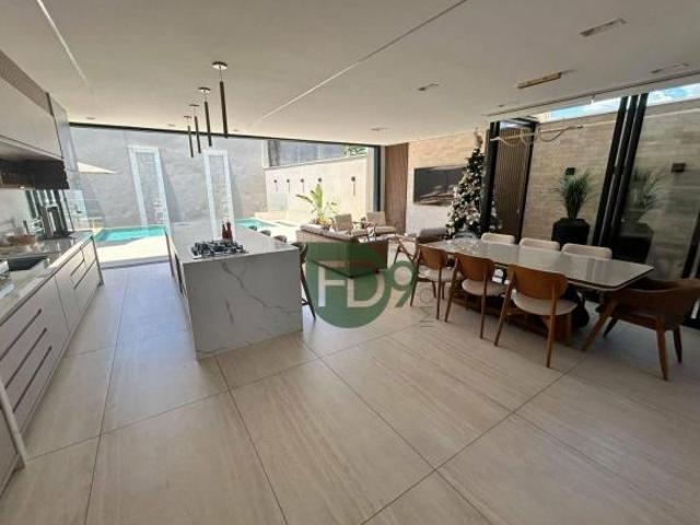 Casa com 3 quartos à venda, 248 m² por R$ 1.690.000 Loteamento Residencial Jardim dos Pinheiros