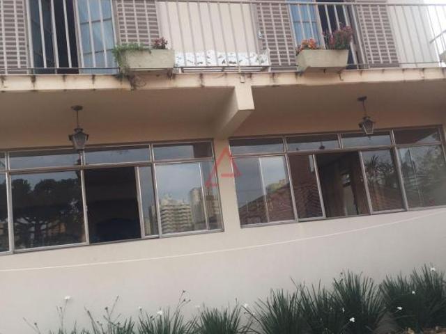 Casa com 3 Quartos à Venda, 248m² por R$1.190.000,00, Quebec, Londrina PR