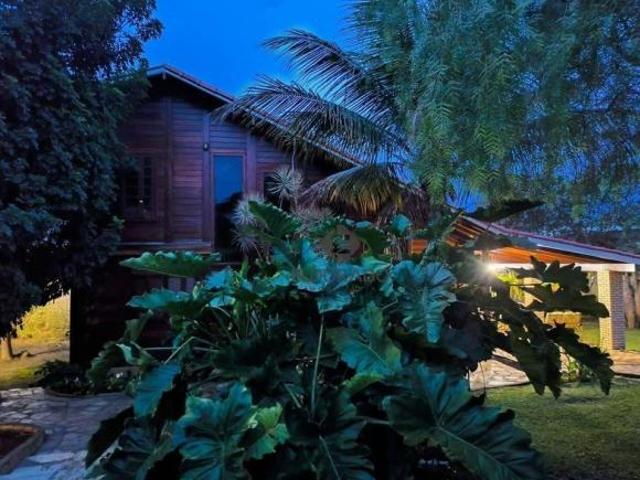 Casa com 3 quartos à venda, 250 m² por R$ 990.000 Setor Habitacional Jardim Botânico Brasília/D