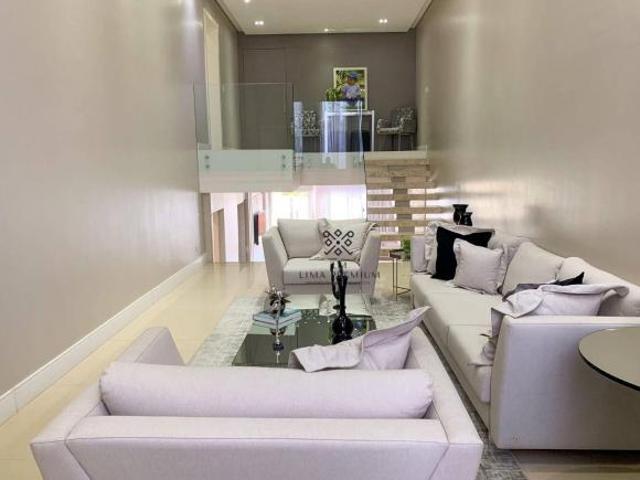 Casa com 3 quartos à venda, 253 m² por R$ 1.980.000 Boa Vista Curitiba/PR