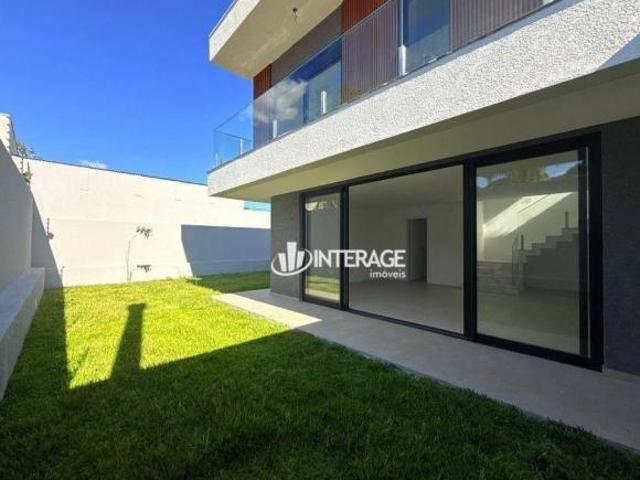 Casa com 3 quartos à venda, 256 m² por R$ 3.100.000 Santo Inácio Curitiba/PR