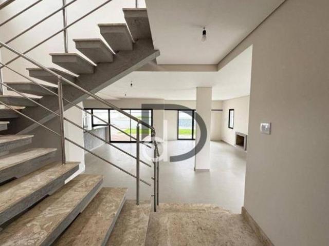 Casa com 3 quartos à venda, 270 m² por R$ 2.200.000 Santa Isabel Louveira/SP