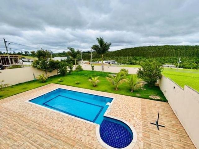 Casa com 3 Quartos à Venda, 284 m² por R$ 1.450.000 Fazenda Alta Vista Salto Pirapora/SP