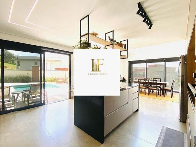 Casa com 3 quartos à venda, 286 m² por R$ 3.000.000,00