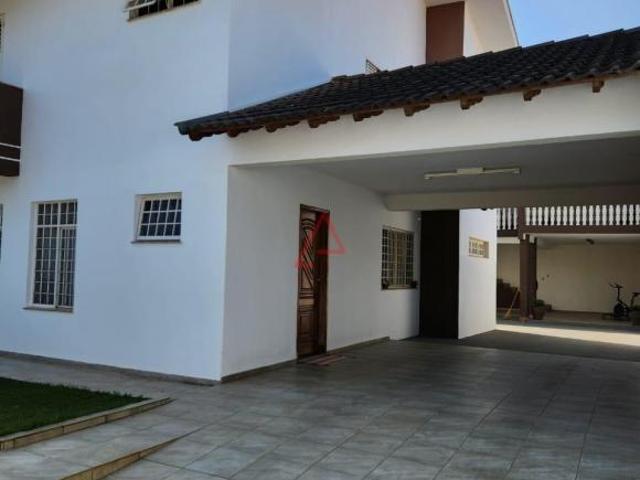 Casa com 3 Quartos à venda, 288m² por R$950.000,00, São Pedro, Londrina PR