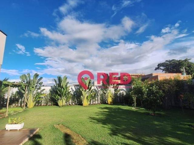 Casa com 3 quartos à venda, 296 m² por R$ 2.700.000 Parque Ecoresidencial Fazenda Jequitibá Soro