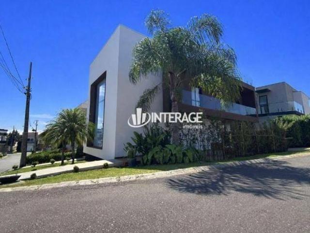 Casa com 3 quartos à venda, 299 m² por R$ 2.690.000
