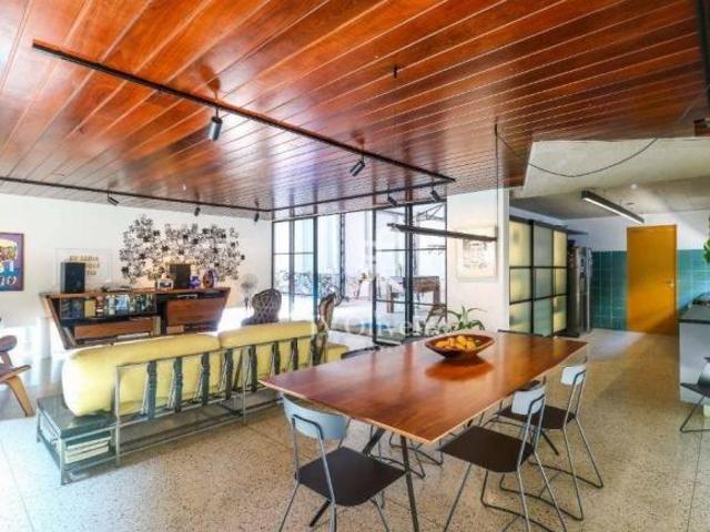 Casa com 3 Quartos à venda, 333 m² por R$ 3.490.000 Jardim Guedala São Paulo/SP