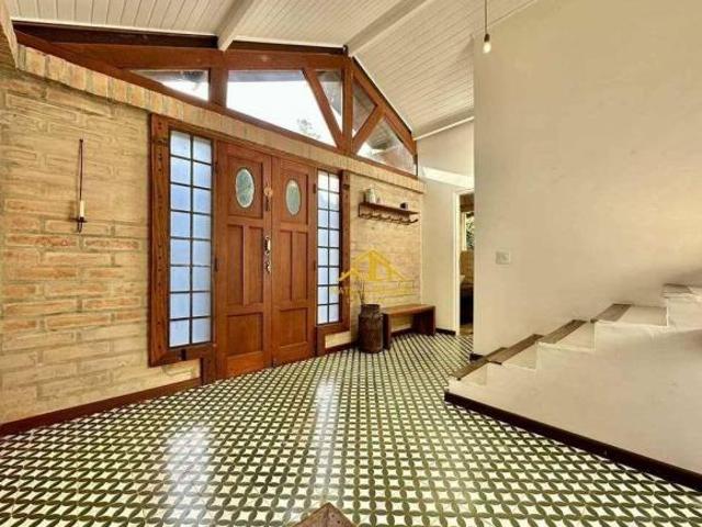 Casa com 3 quartos à venda, 355 m² por R$ 2.250.000 Granja Viana – Chácara dos Lagos Carapicuíba