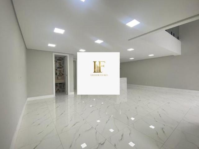 Casa com 3 quartos à venda, 382 m² por R$ 2.360.000,00