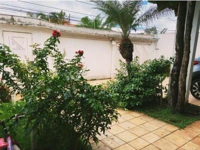 Casa com 3 quartos à venda, bairro Cidade Jardim Uberlândia/MG