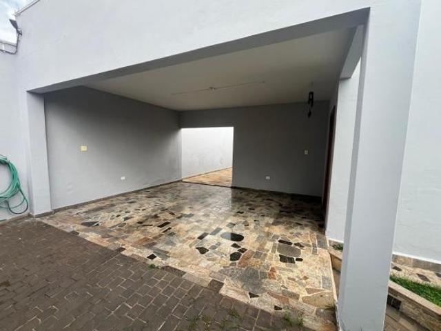 Casa com 3 quartos à venda, Bairro Cidade Jardim Uberlândia/MG