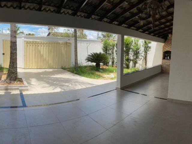 Casa com 3 quartos à venda, bairro Cidade Jardim Uberlândia/MG